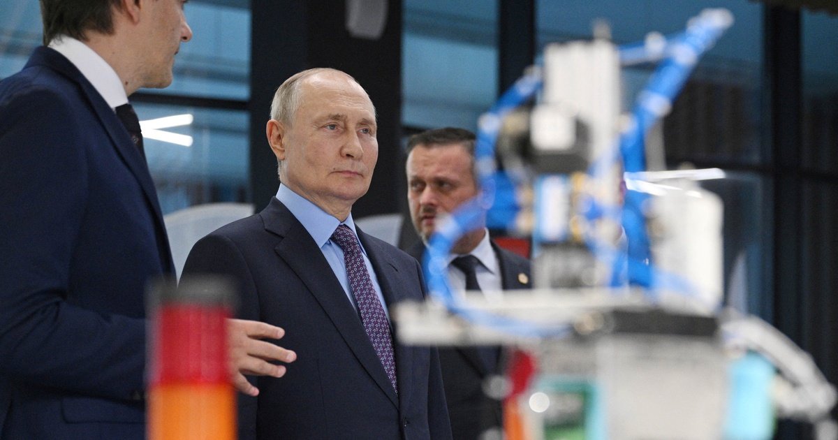 Russia’s Becoming More Digitally Isolated—and Dependent on China ...