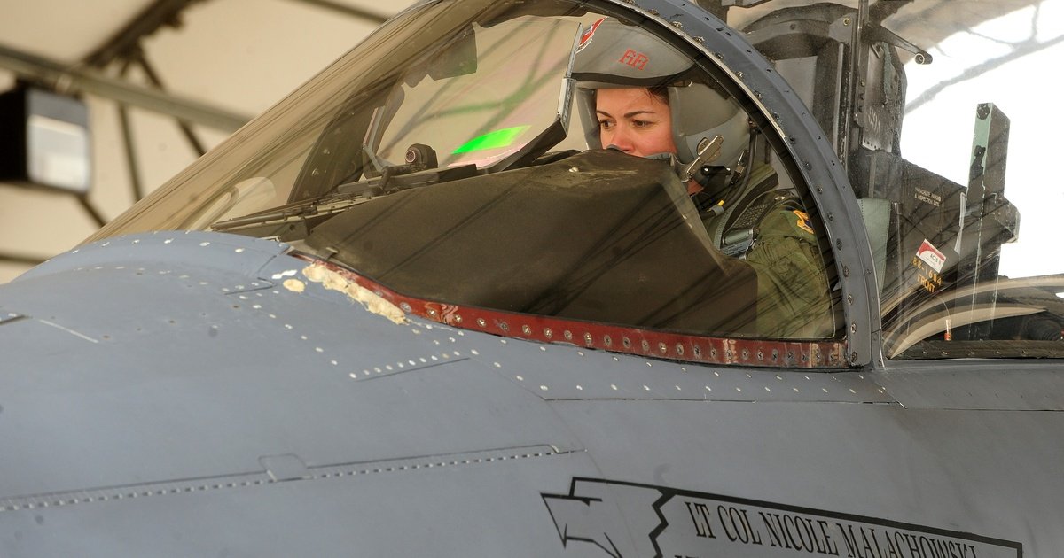 Women This Week: Colonel Nicole Malachowski’s Historic Thunderbird ...