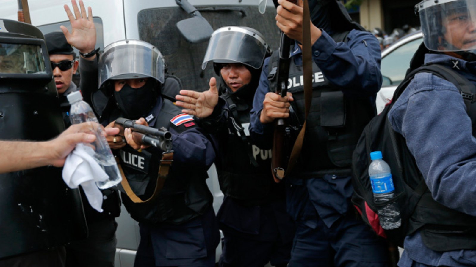 Behind Pattern of Global Unrest, a Middle Class in Revolt | Council on ...